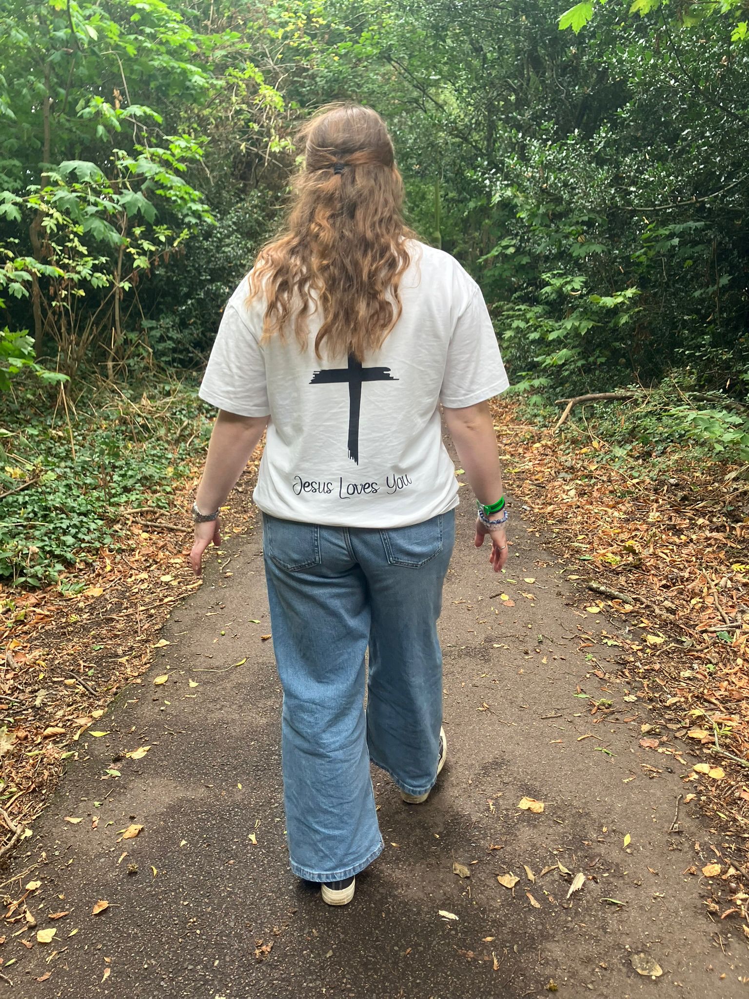 holywearclothing.com – HolyWear